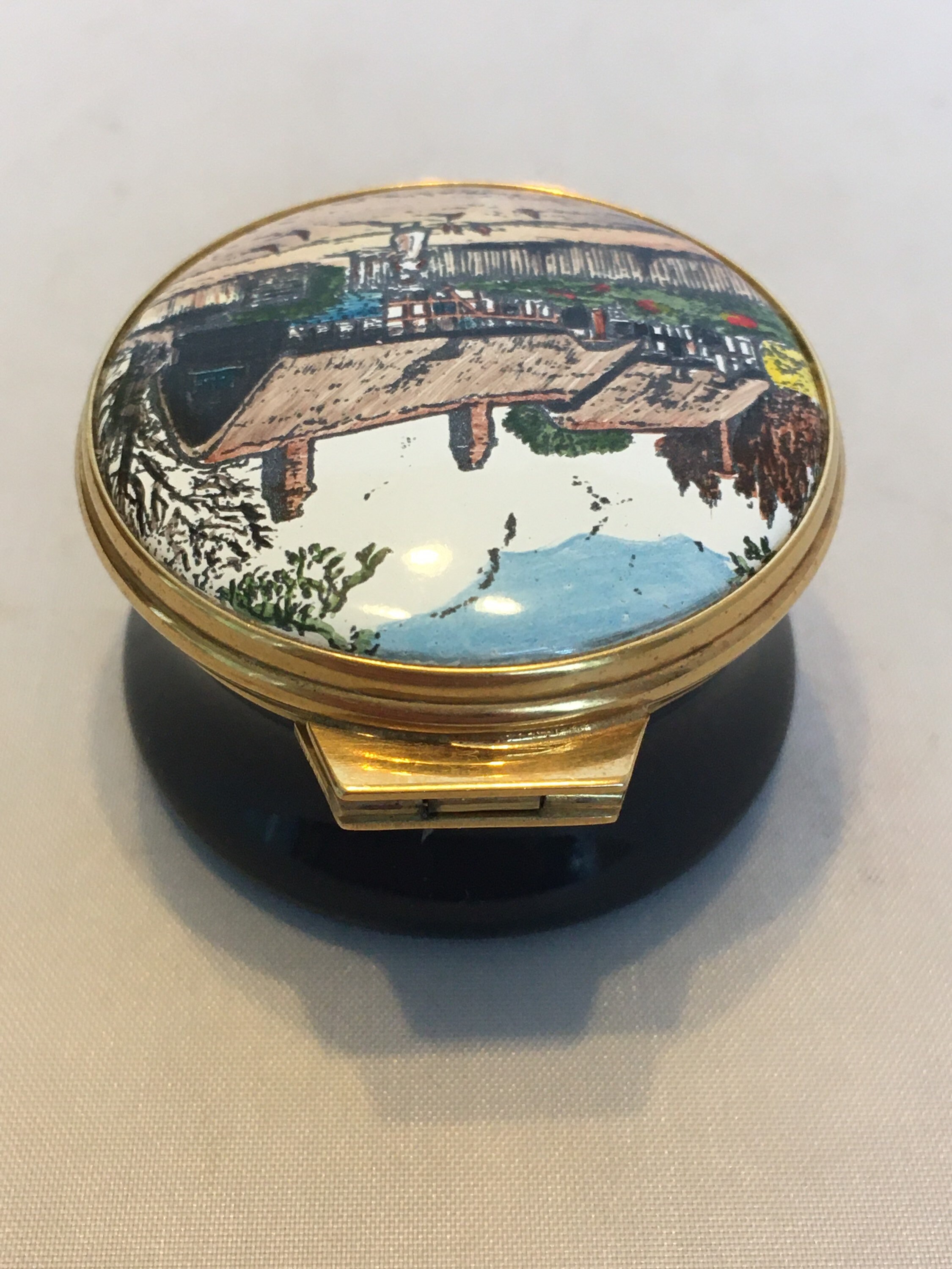 Toye Kenning & Spencer Ltd Anne Hathaways Cottage Trinket - Etsy