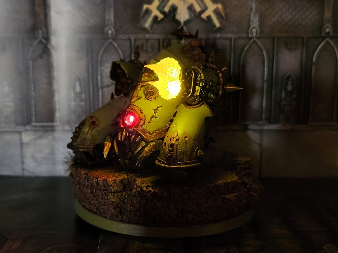 Myphitic Blight Hauler With LED Weapon Effects Warhammer 40k Painted ...
