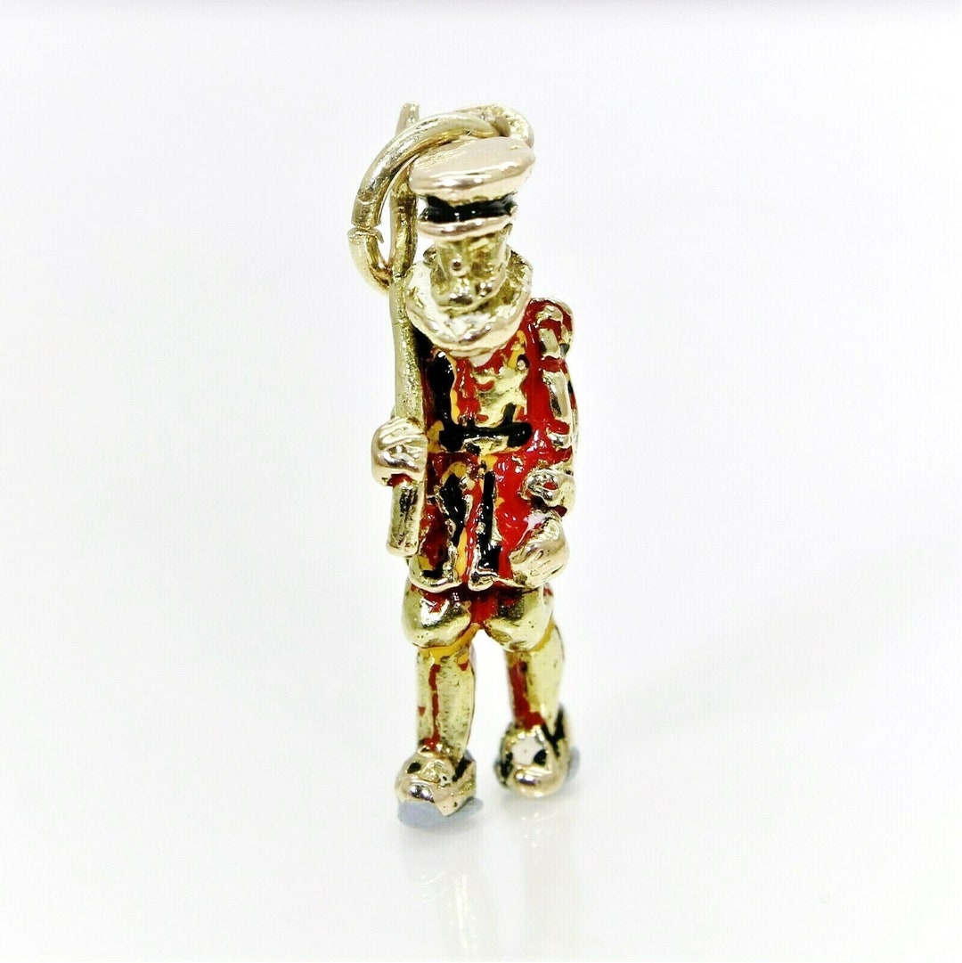 9ct 9k Gold Enamel Beefeater Tower of London Guard Charm - Etsy