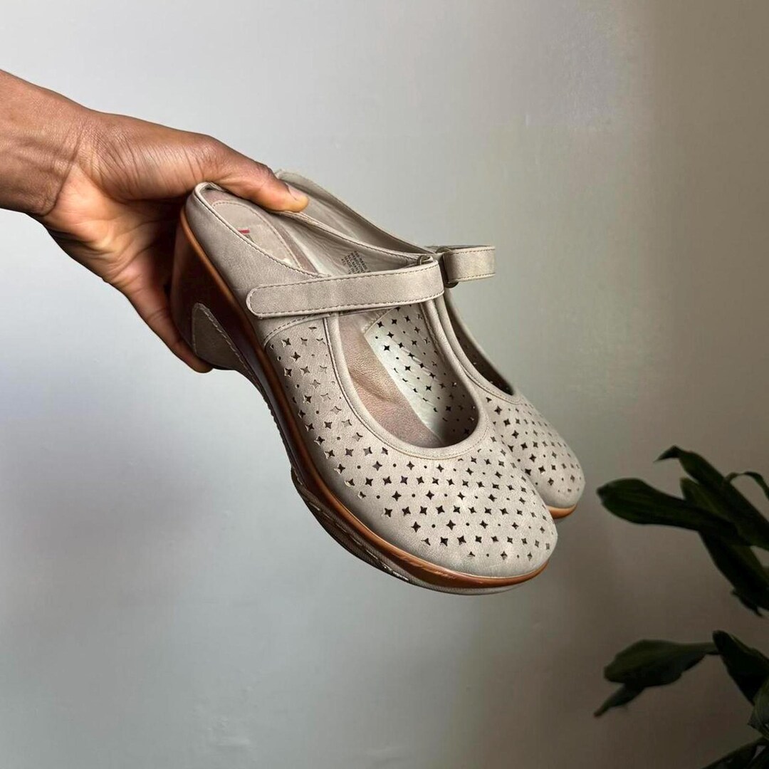 Rialto Vintage-style Perforated Wedge Mary Janes Mules/clogs Size 8 - Etsy