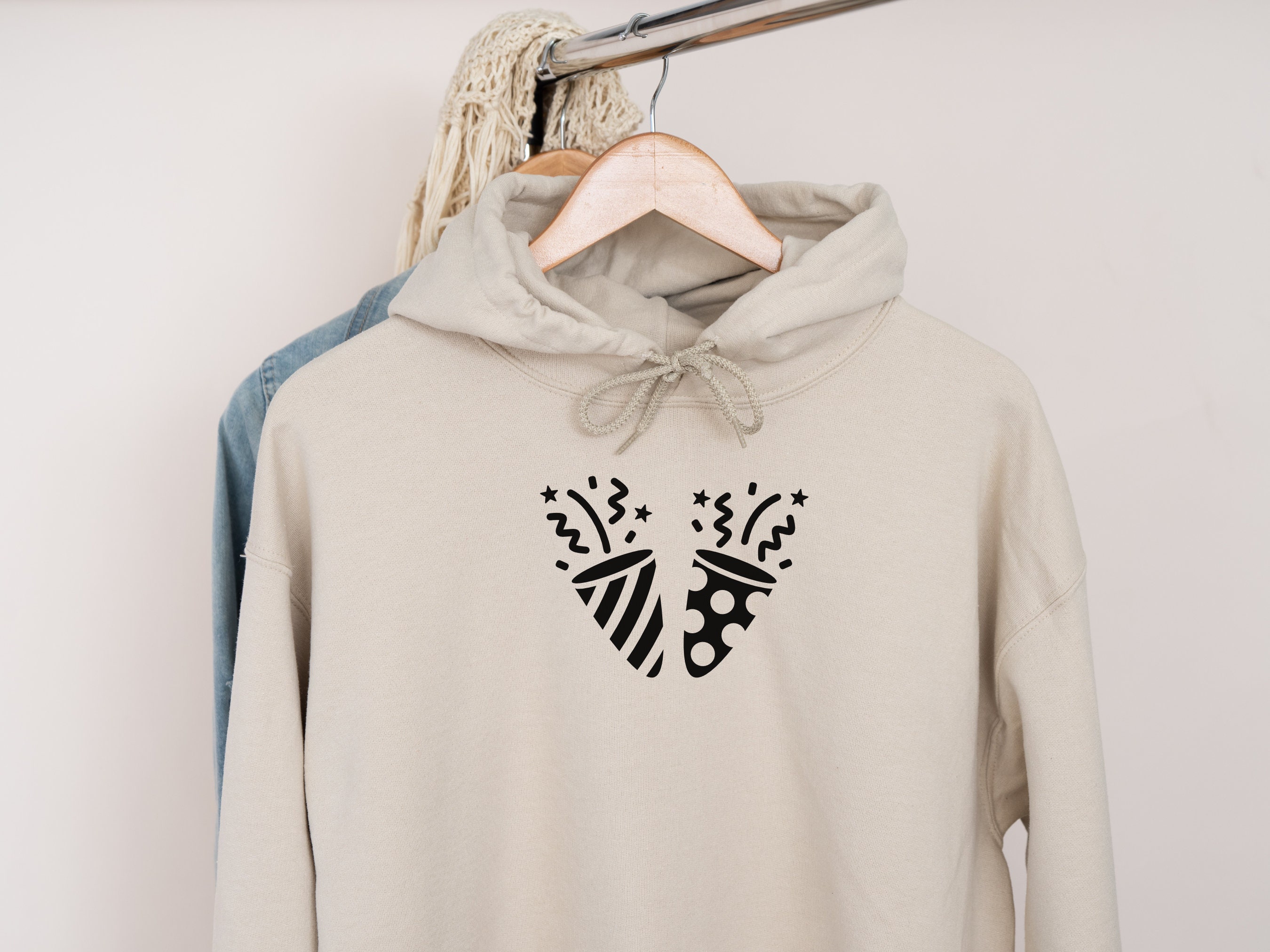 Party Popper SVG, Confetti Popper Silhouette, Party Popper Clipart ...