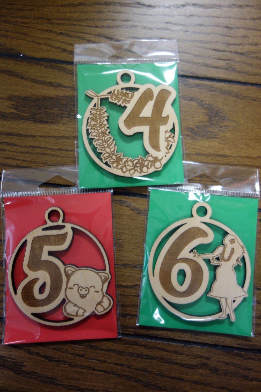 COLLECTOR'S ITEM: Hawaiian Style 12 Days of Christmas Wood Ornaments ...