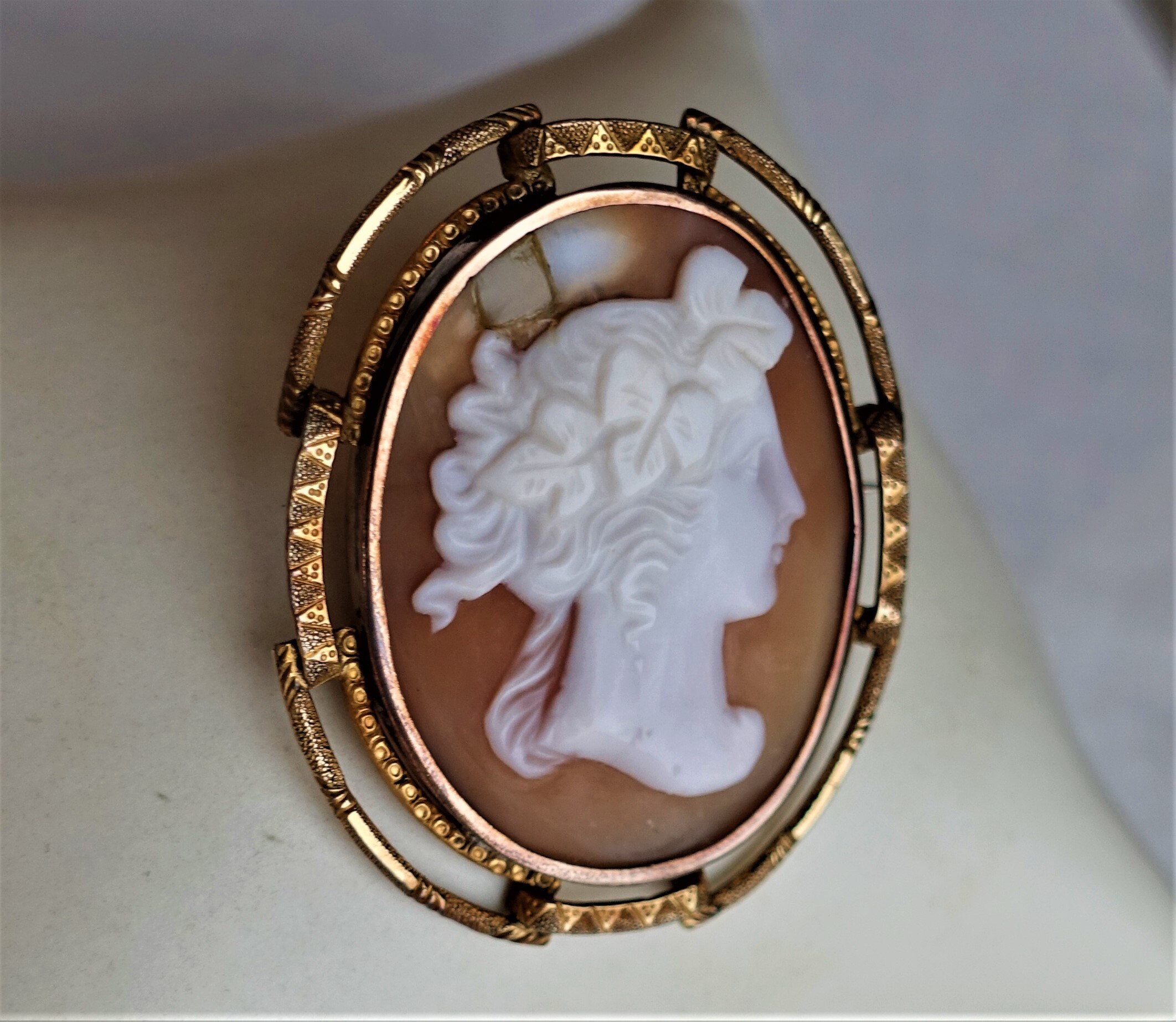 Antique Victorian Cameo Brooch 8 Karat Gold Romanticgift for Her 1800s ...