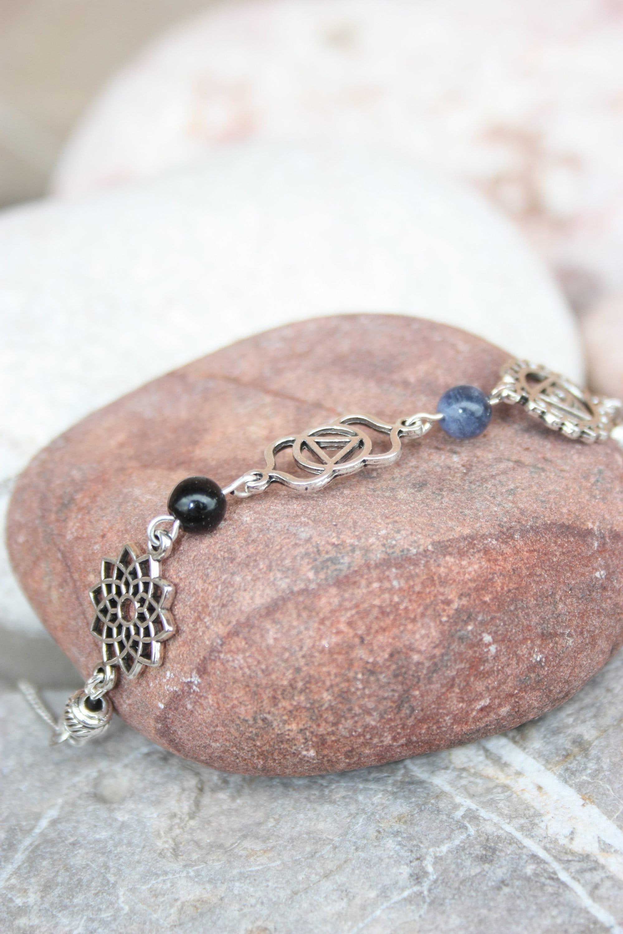Bracelet With the 7 Colors and Chakras | Protective Bracelet | Sacred ...
