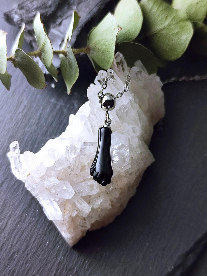 SIMBOLIKS Amuleto Higa, Mano Puño Negro, collar Higa negra, Colgante ...