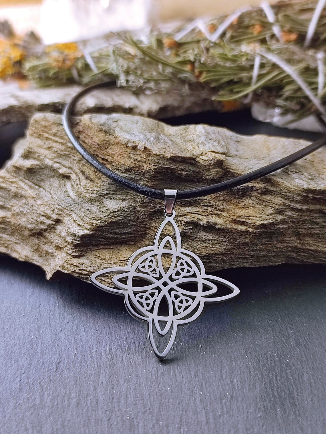 SIMBOLIKS Stainless Steel Witch's Knot Spells - Etsy