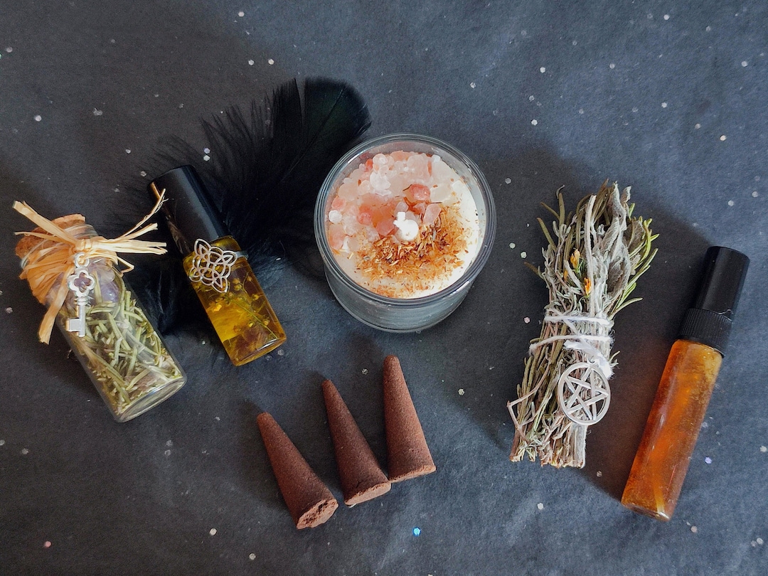 SIMBOLIKS Protection Ritual, Witch's Knot Ring Palo Santo Candle ...