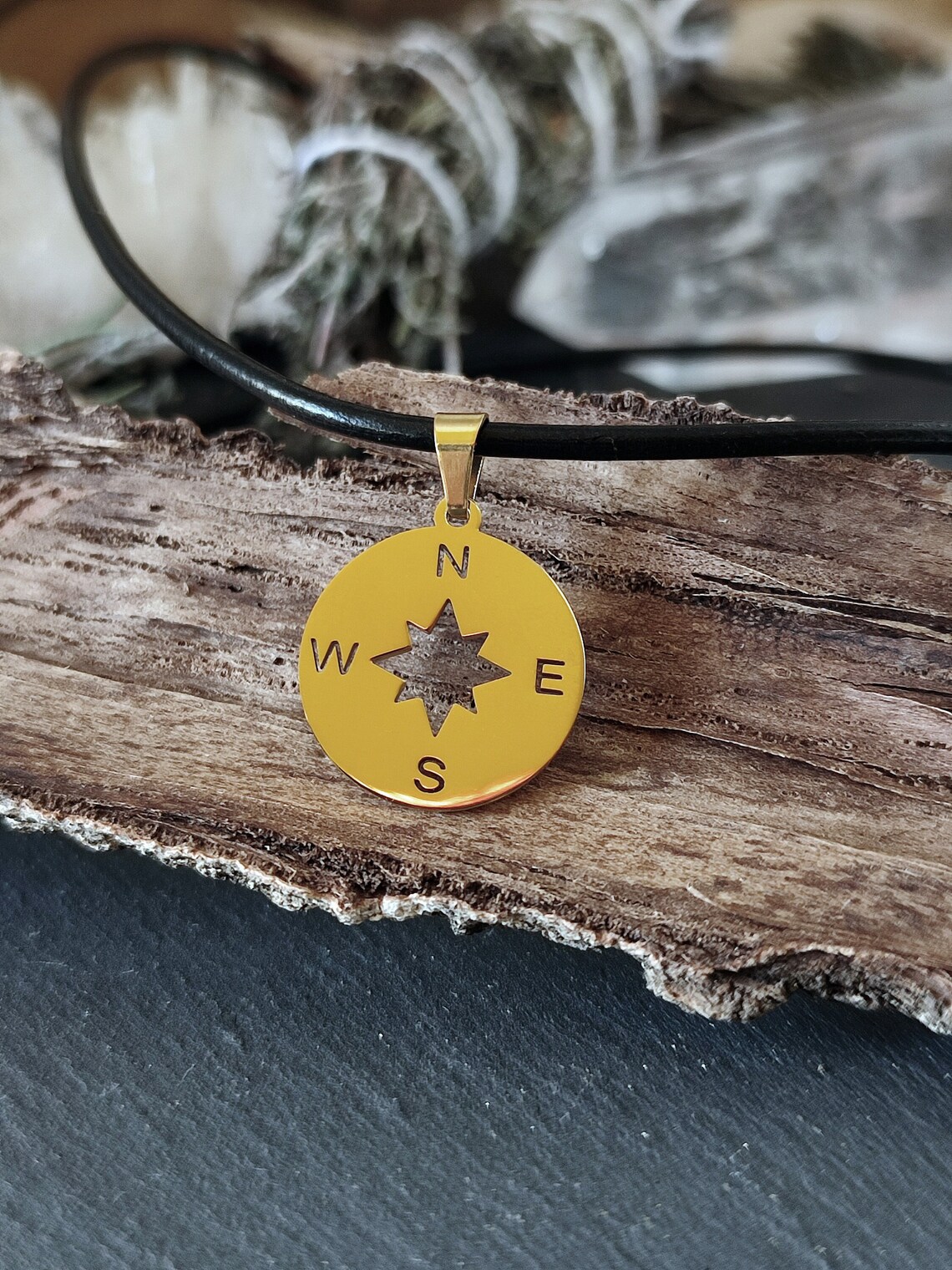 SIMBOLIKS Compass Pendant Compass Rose Necklace Stainless - Etsy