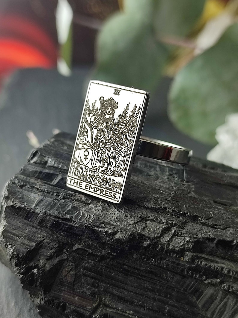 SIMBOLIKS Empress Tarot Ring, Major Arcanum, Personalised Adjustable ...