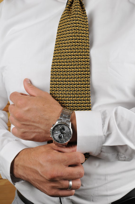 Vintage NeckTie from Vicky Davis HORN-E Polyster Blac… - Gem