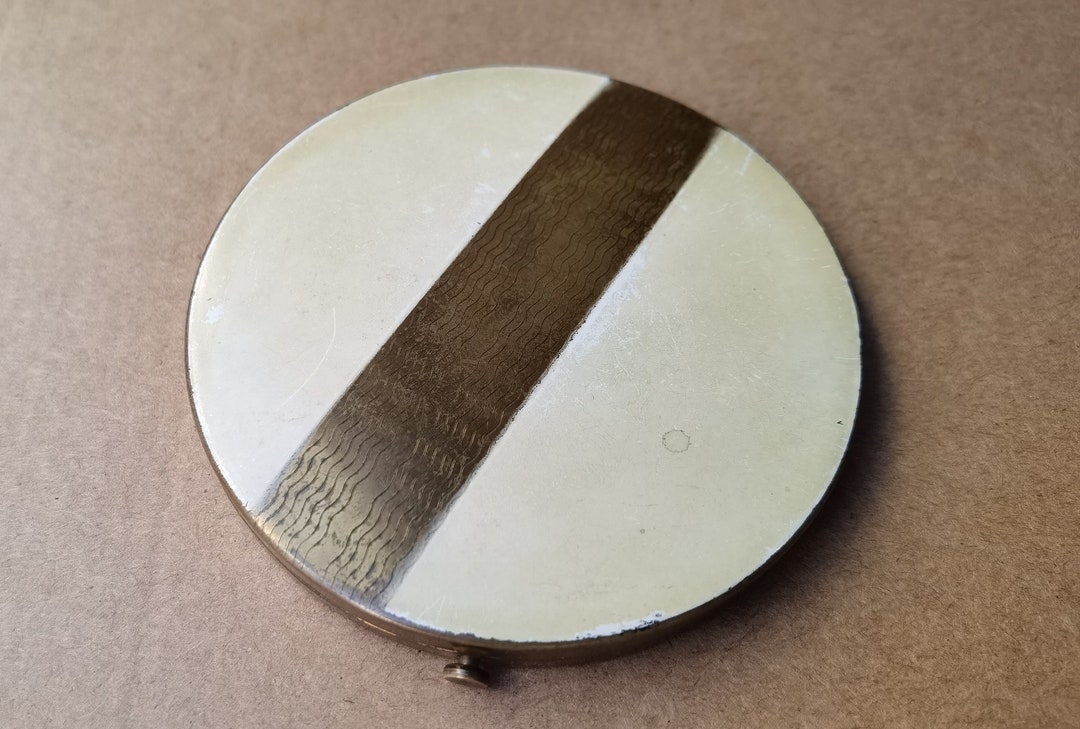Vintage Rex Fifth Avenue Powder Compact / 1950's - Etsy