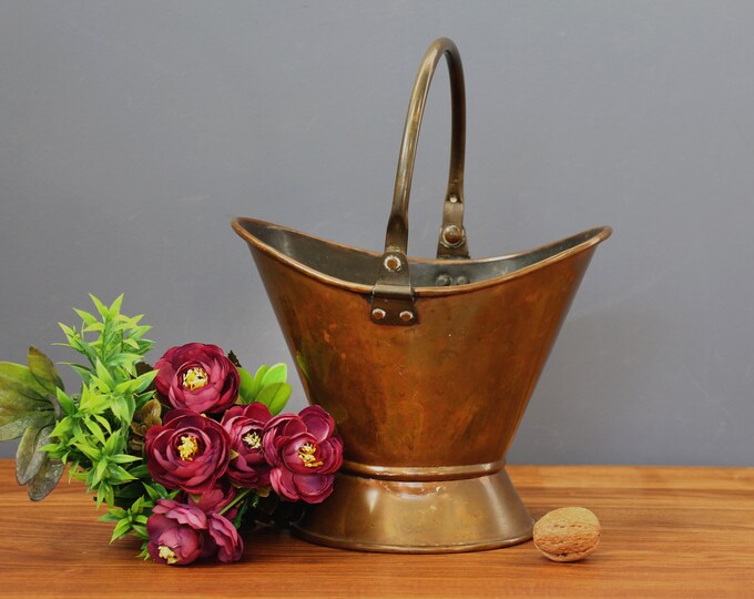 Victorian Copper Coal Scuttle. Brass Small Planter. Accents Delft ...