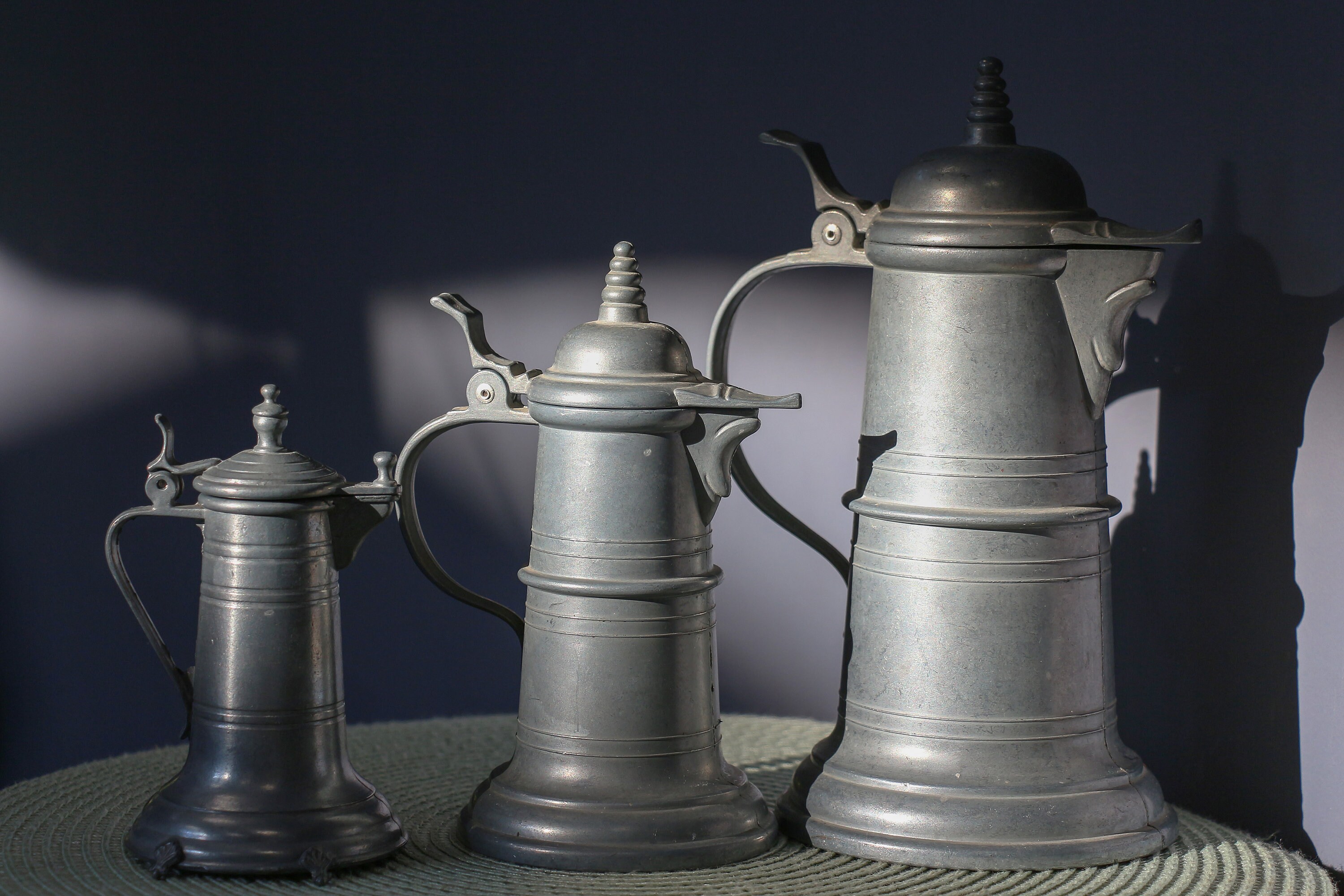 Vintage Pewter Pitcher. Set of Three Tin Jugs. Beer Tankards. - Etsy
