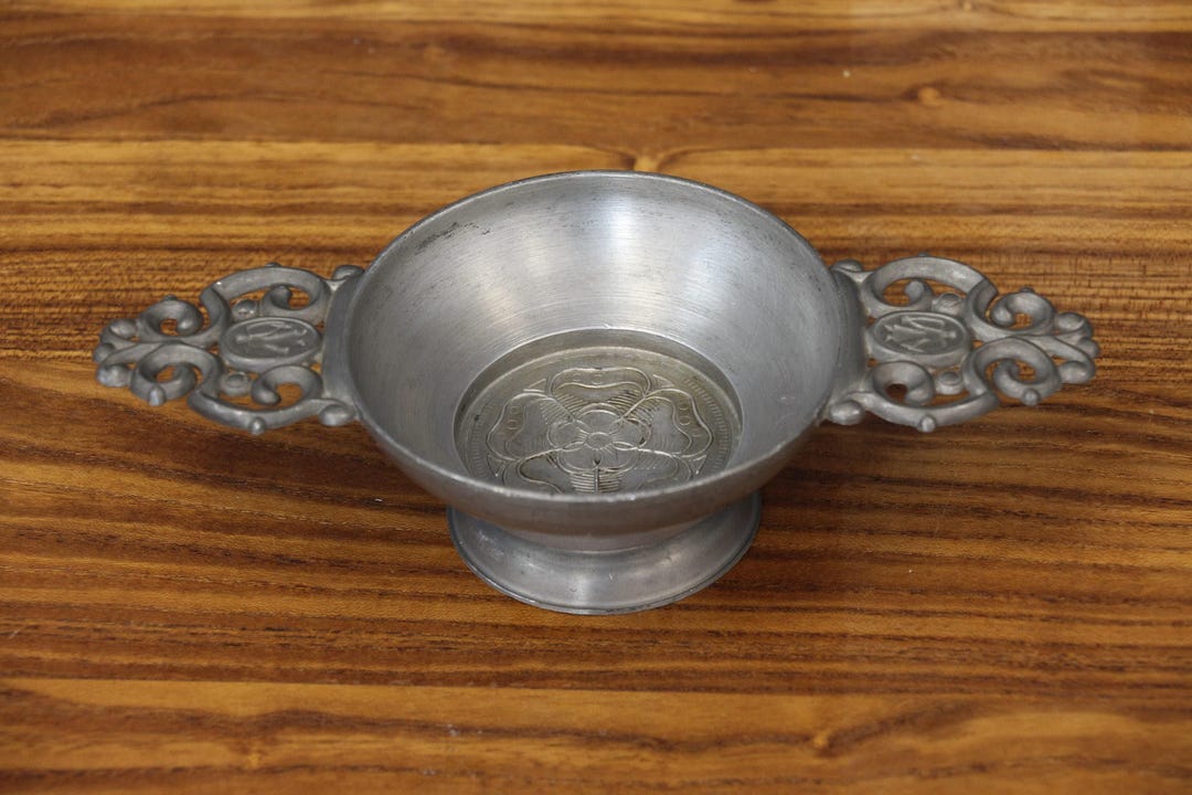 Zinn Pewter Small Bowl With Handles, German Zinn Porringer Bowl, Roze ...