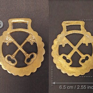 Antique Horse Brass Medallions. Queen, Skeleton Keys, Griffin, Bear ...