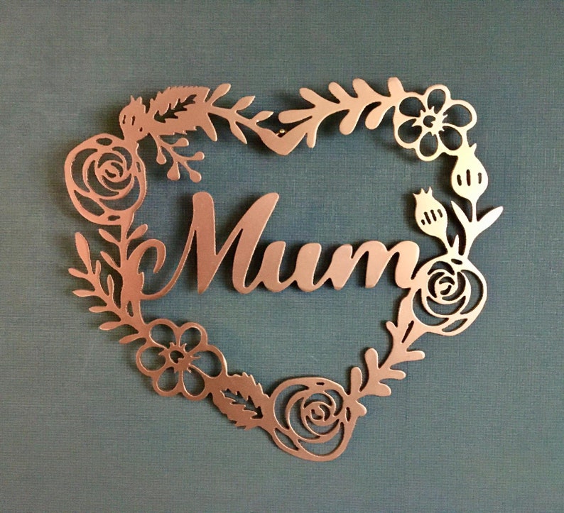 Mum Wreath Metal Wall Plaque Mother's Day Gifts Moms Birthday Present ...