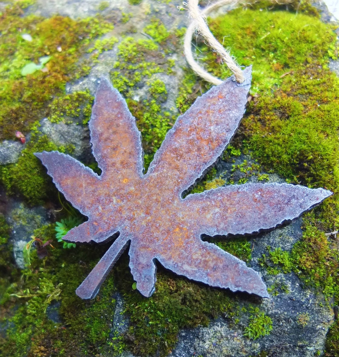 Rustic Marijuana Leaf Christmas Tree Ornament Rusty Cannabis Decor ...