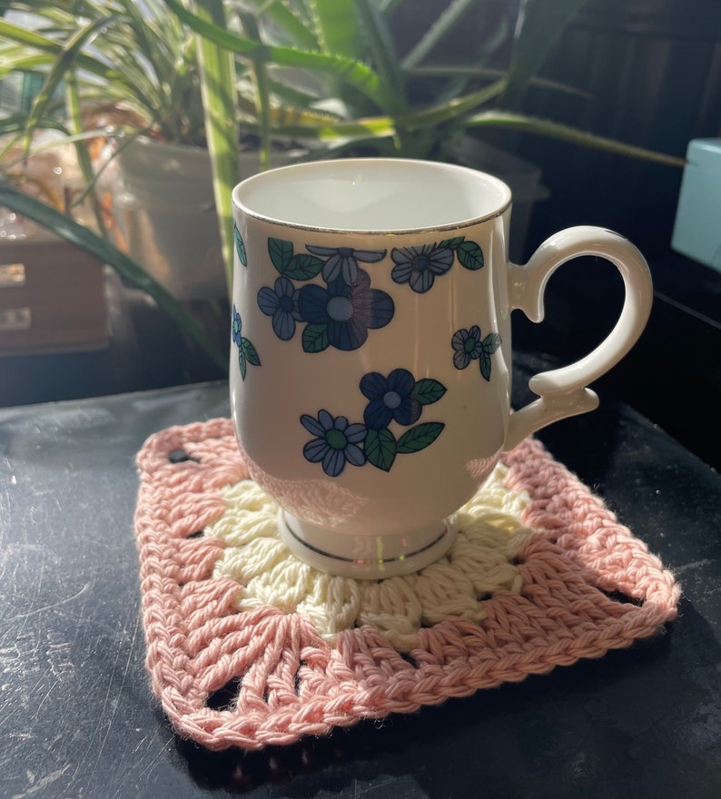 Pink Daisy Coaster Set, Daisy Coasters, Floral Coasters, Crochet Daisy ...
