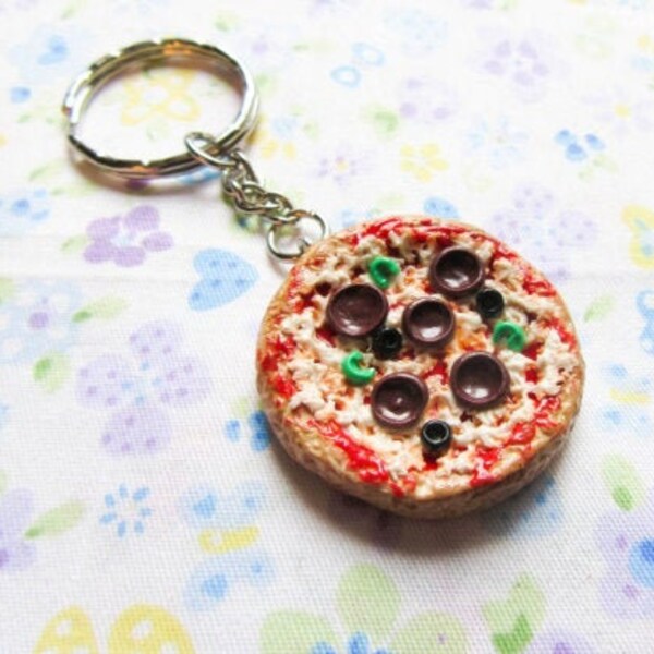 Pizza Keychain - Etsy
