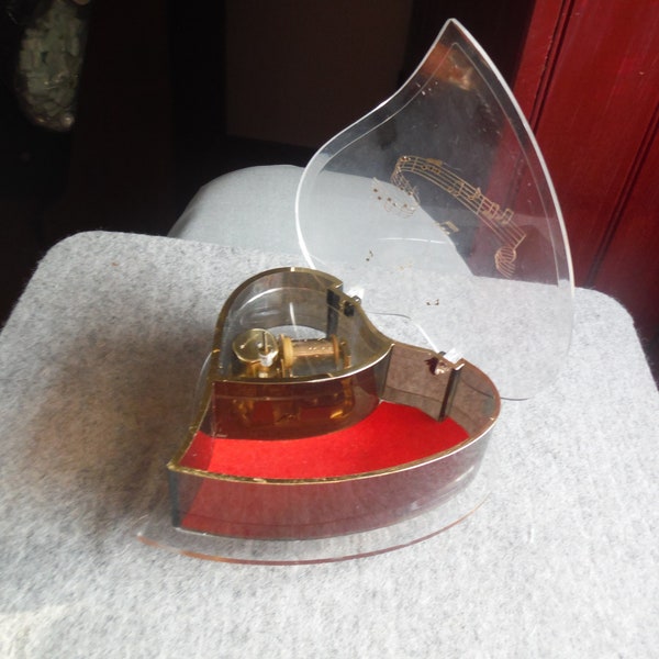 Heart Music Box - Etsy