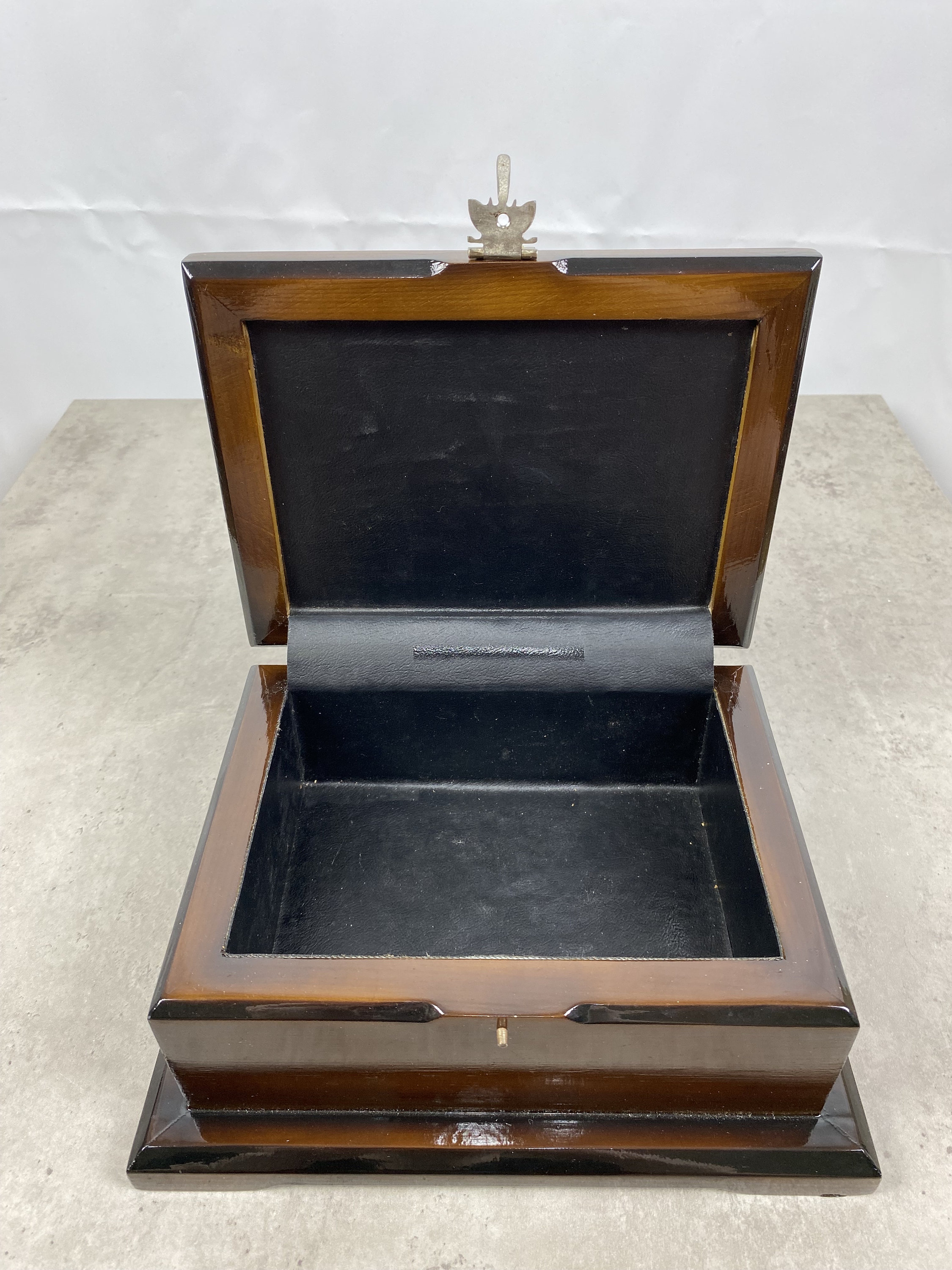 Wooden Archer Laque Box Hand Painted Antique Knickknack Box Jewelry Box ...