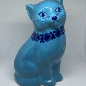 Vintage Blue Porcelain Cat Figurine / 1970s Guldkroken Hjo Märta ...