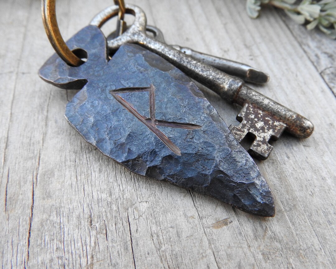 Hand Forged Viking, Norse Journey Rune Metal Arrowhead Keychain, Large ...