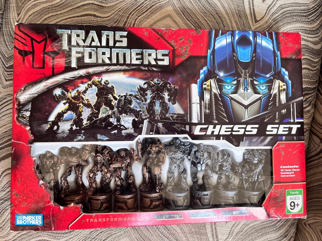Transformers Chess Set Complete Board Game 2007 Autobot Vs Decepticon ...