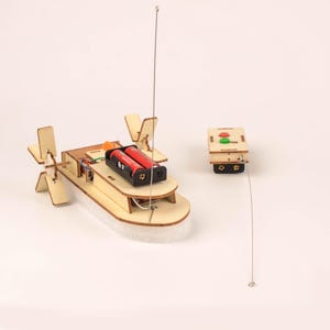 STEM Paddlewheel Boat Radio Controlled Educational DIY Assembly Kit ...