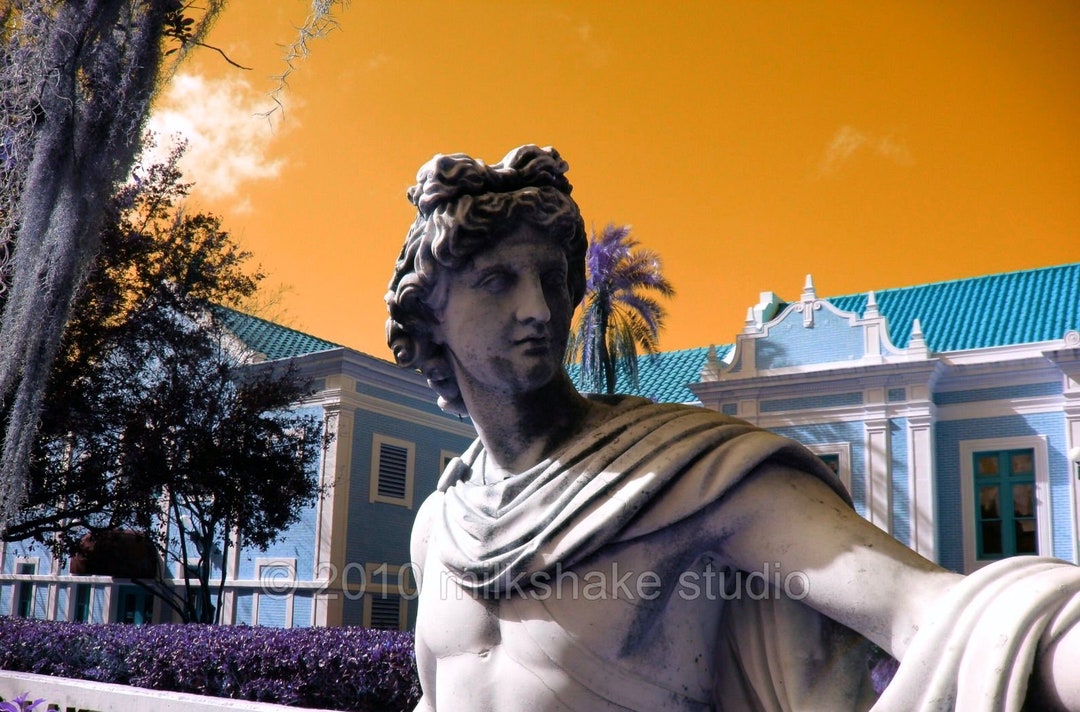 Hey Good Looking, Classical Male Statue, Mirror Lake Library, Surreal ...