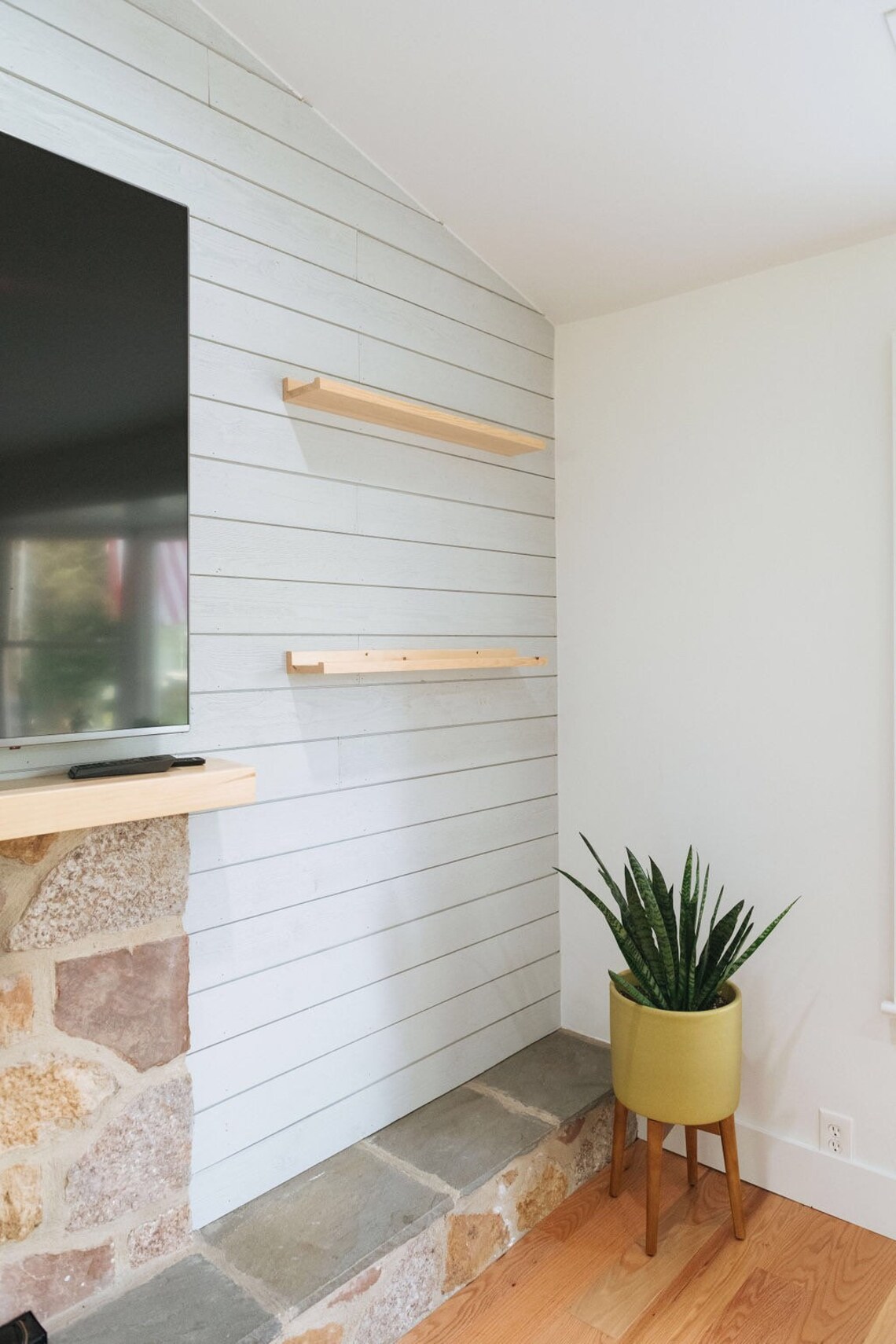 Modern Picture Ledge Shelf - Etsy