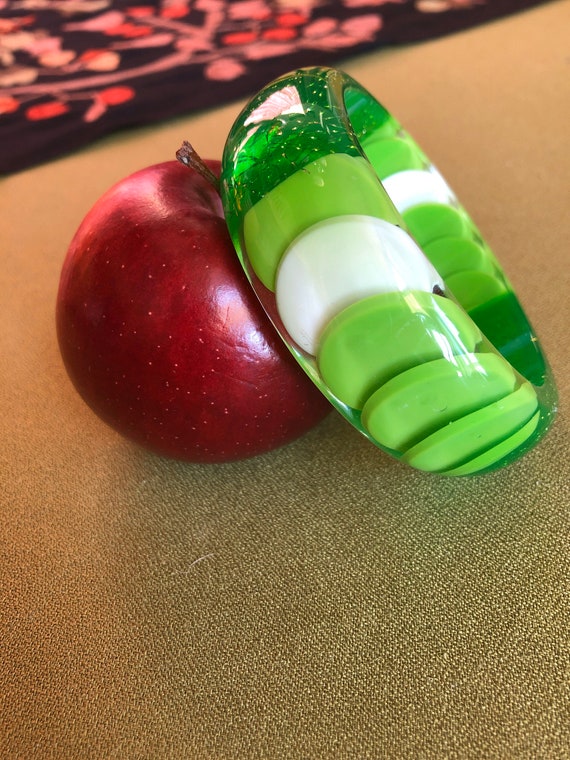 Vintage earthy lucite bangle - Gem