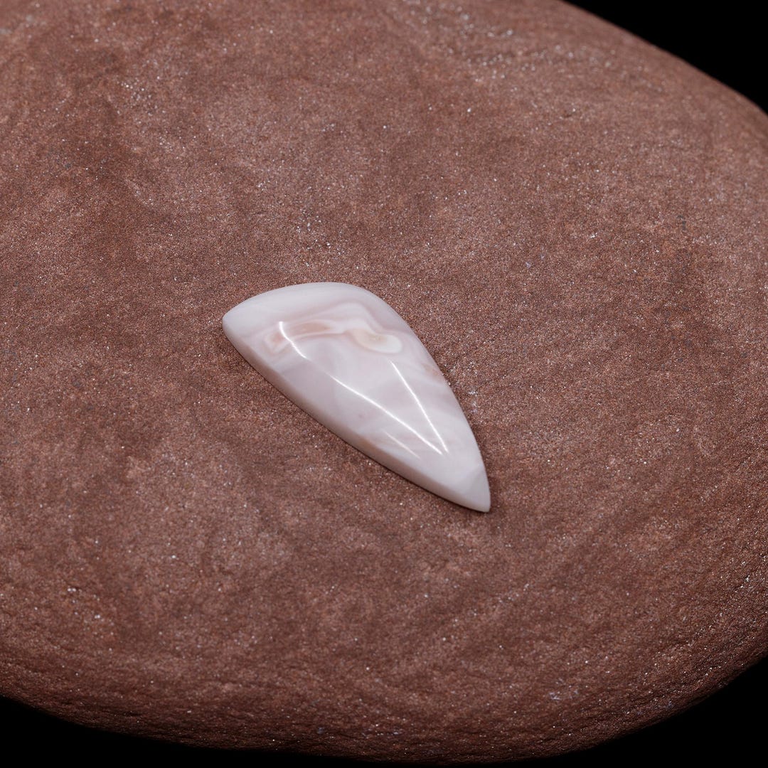 Windy Mountain Cabochon: Salmon Pink Picture Stone, Freeform Cut (31mm ...