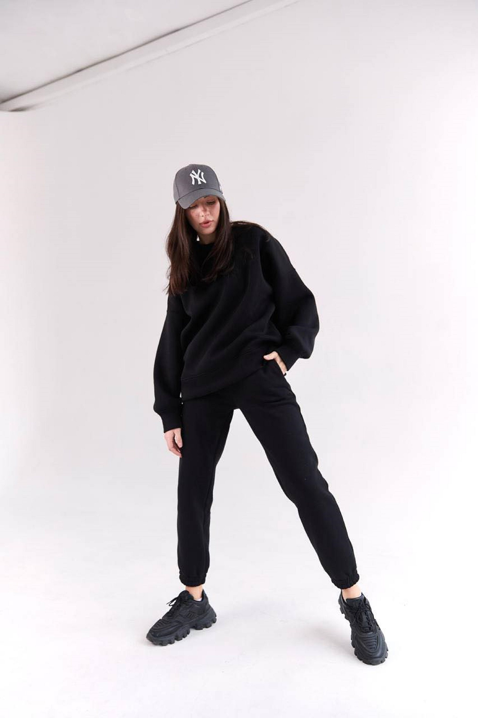 Woman Fall Sweatshirt Set | Crew Neck Sweatshirt | White Sweat Suit ...