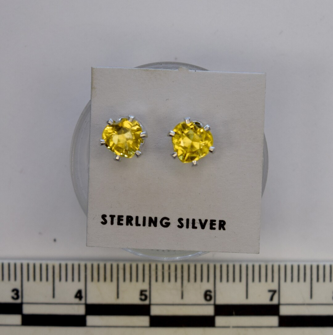 Delicate Heliodor Gold Beryl Heart Stud Earrings - 6mm Gemstone in ...