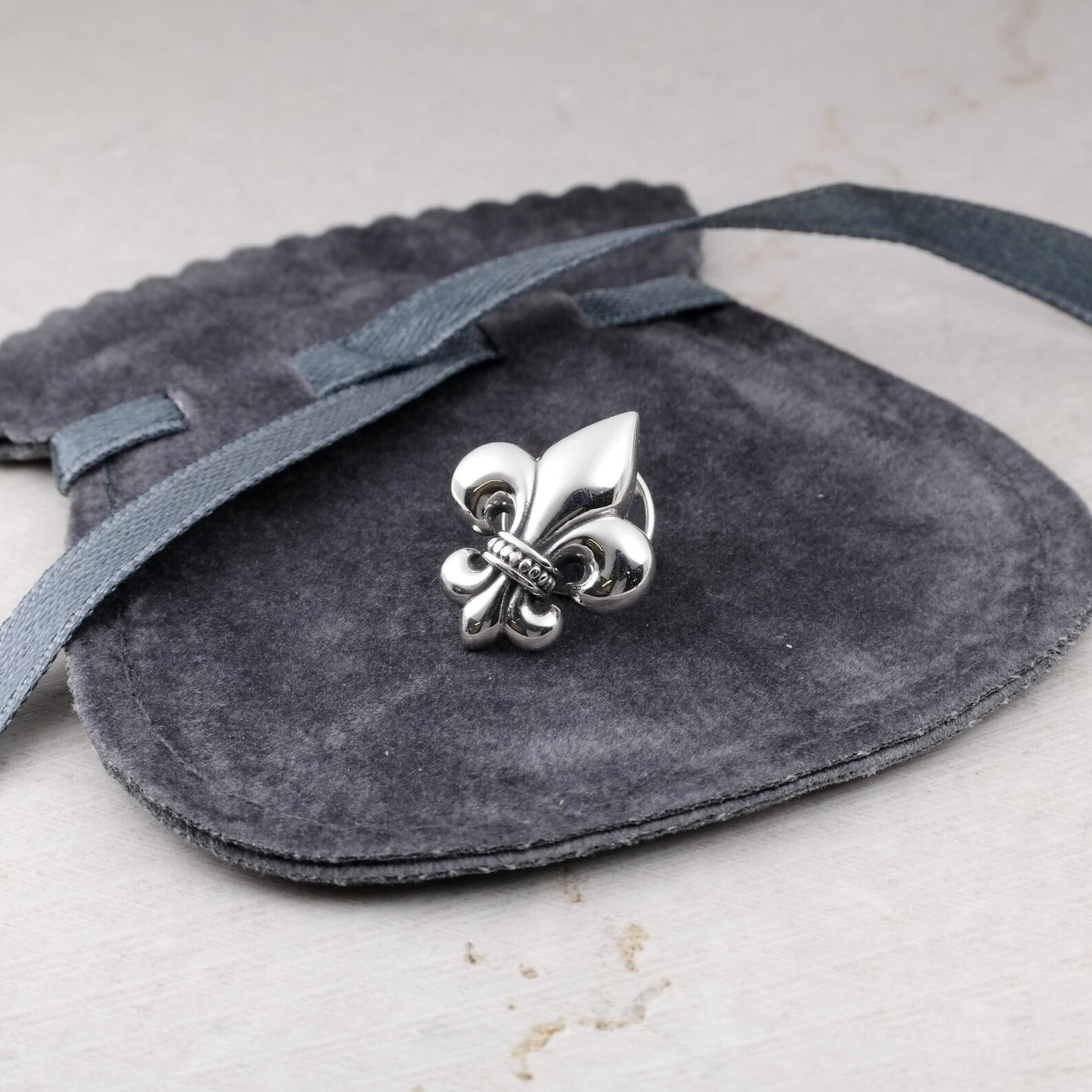 Fleur De Lis Pin, Heraldic Lily Brooch, Medieval Scout Pin, Sterling ...