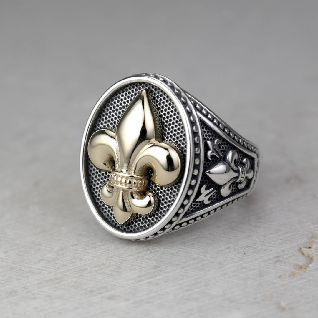 Men's Silver Signet Ring With 14K Gold Fleur De Lis, Royal Lily Design ...