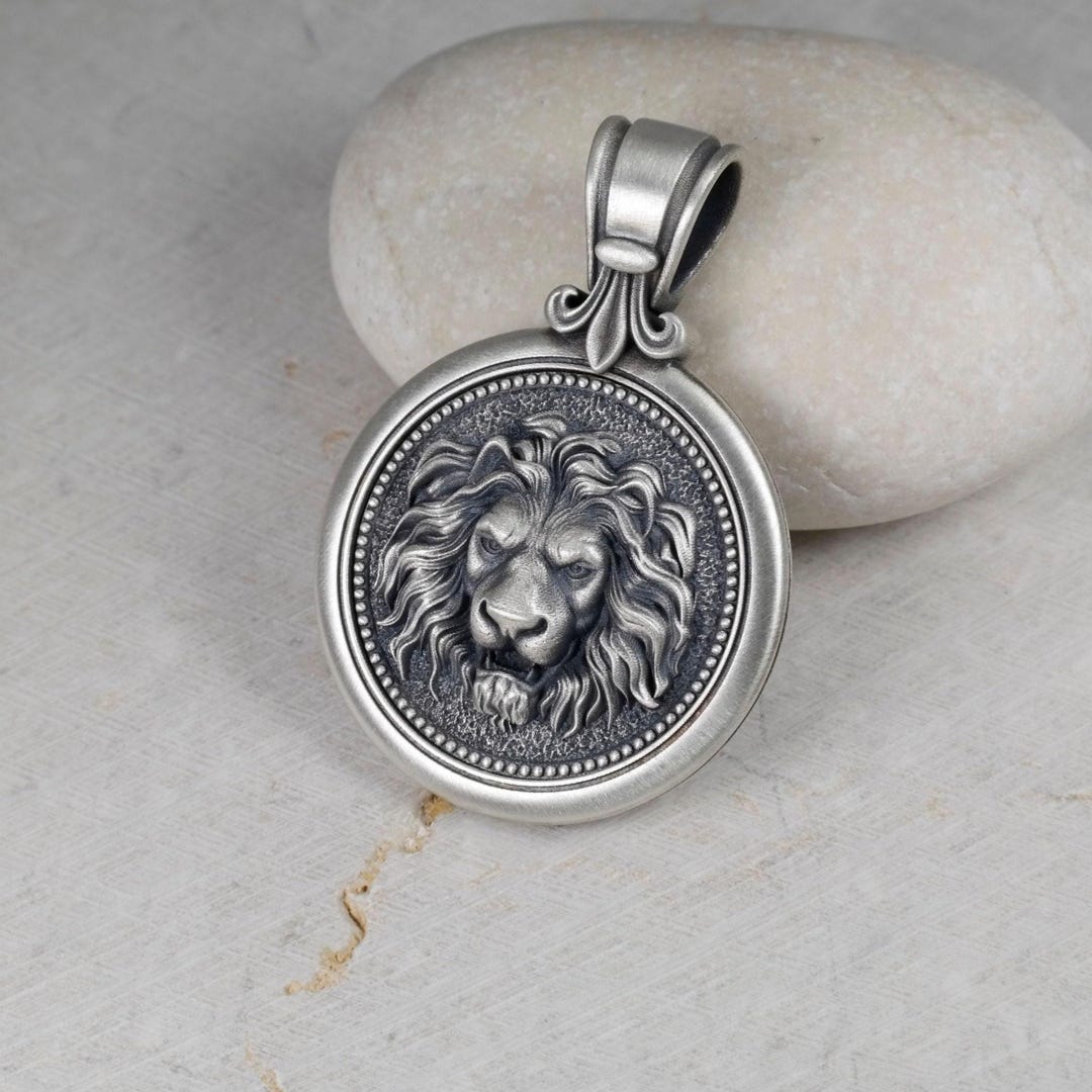 30mm Round Lion Head Pendant With Fleur De Lis, Braided Wheat Neck ...