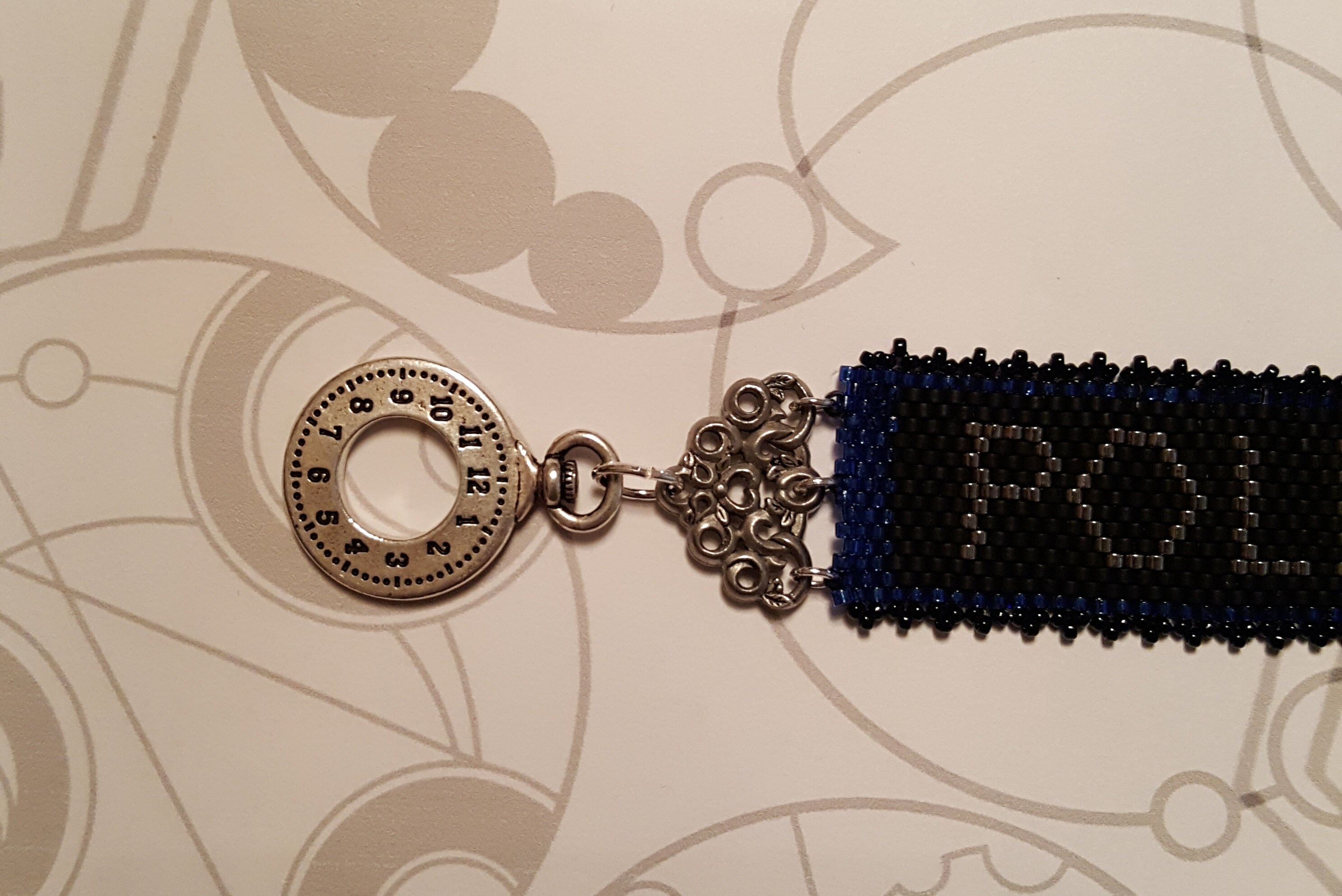 Police Public Call Box Odd Count Peyote Stitch Beaded Bracelet Pattern ...