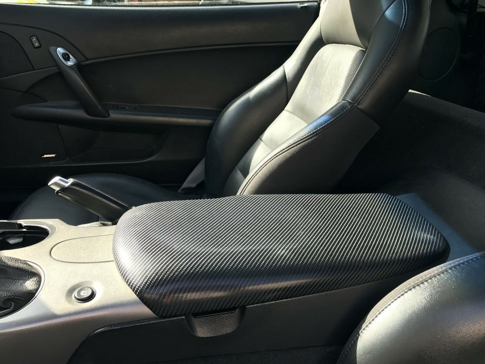 Chevy Corvette (2005 - 2013) Armrest/center Console Cover (BLACK CARBON ...