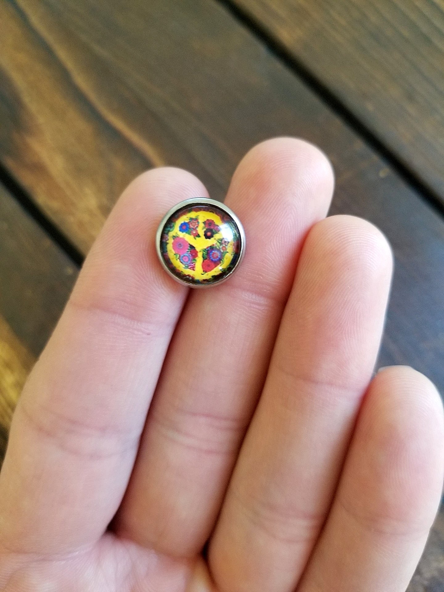 Hypoallergenic Peace Sign Earrings (12mm)