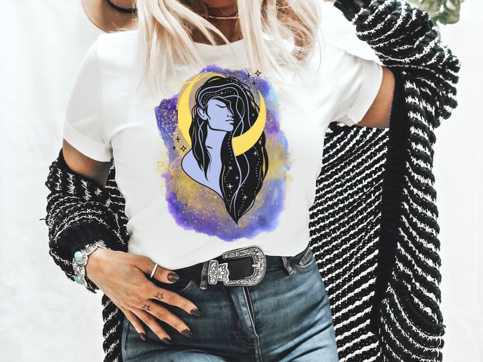 Crescent Moon Woman T-shirt | Celestial Stars, Witchy Tee - Etsy