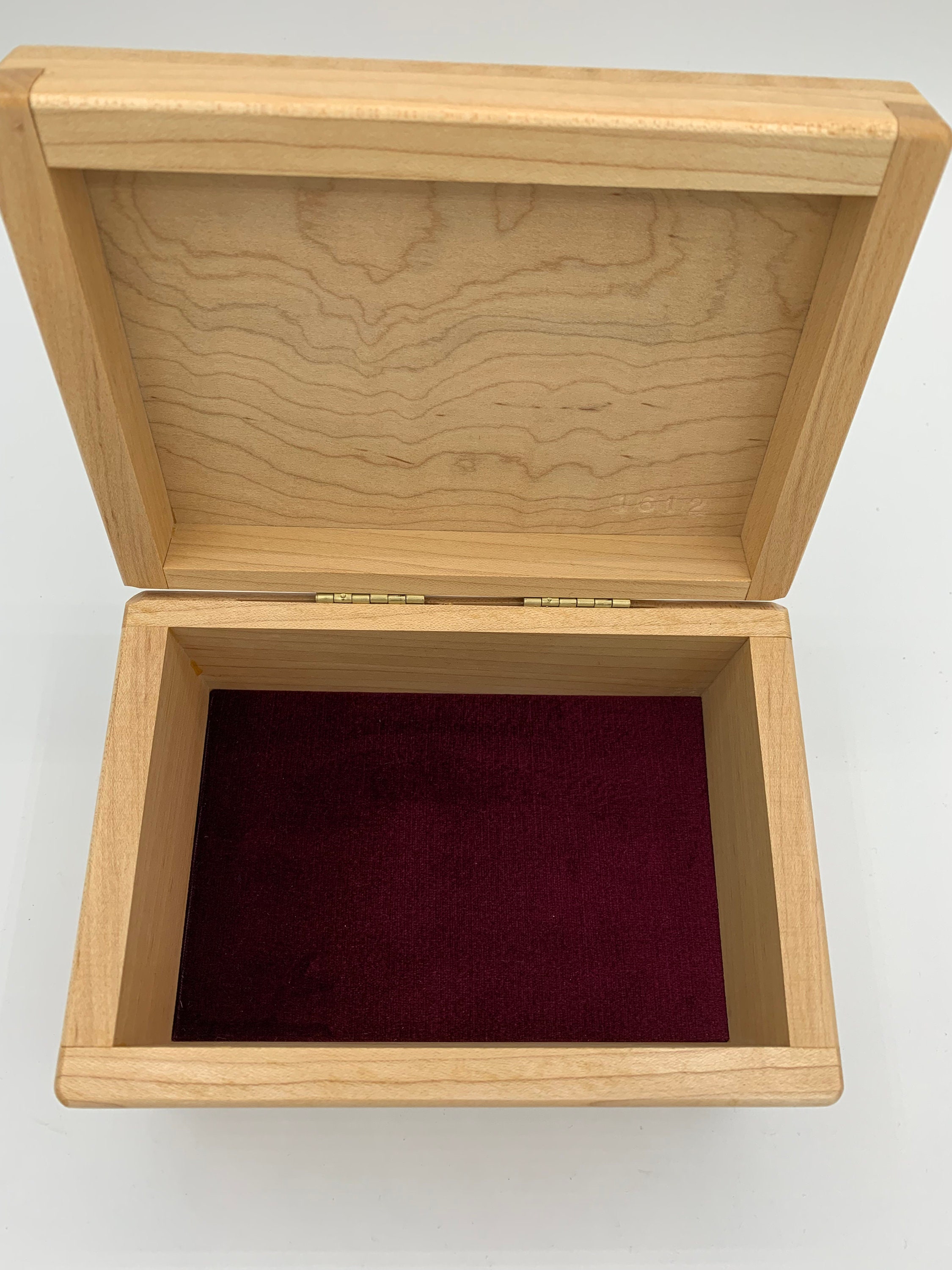 Maple Jewelry Box With a Curly Maple Top - Etsy