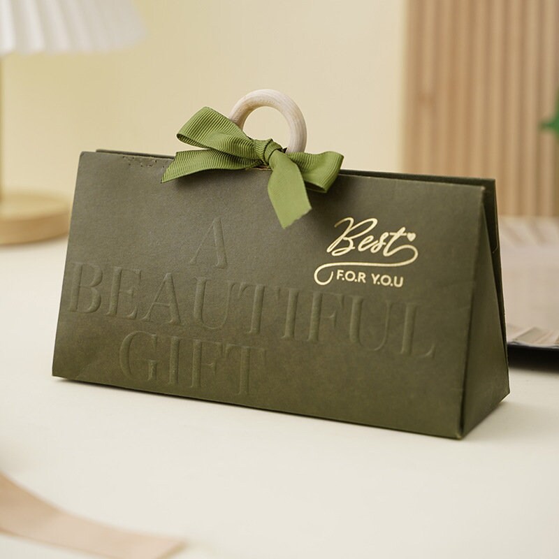 10pcs Triangle Chocolate Candy Box Gifts Box Baby Shower Packaging ...