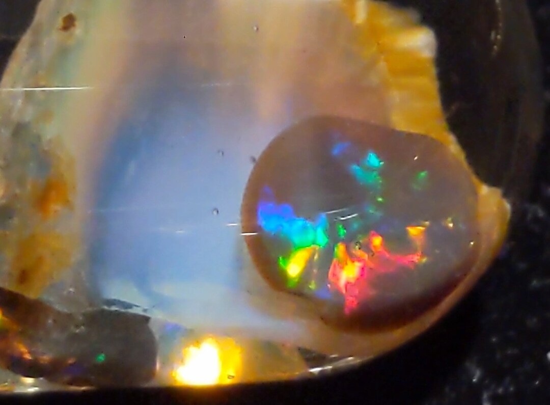 Number16 - Opal Specimen Display - Volcanic Crystal Opals - Etsy