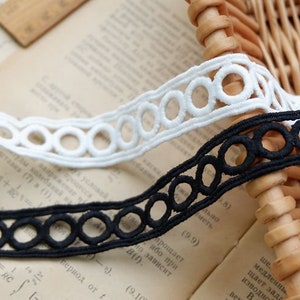 Circle Lace Trim in Black/off White Water Soluble Polyester Lace 0.7 ...