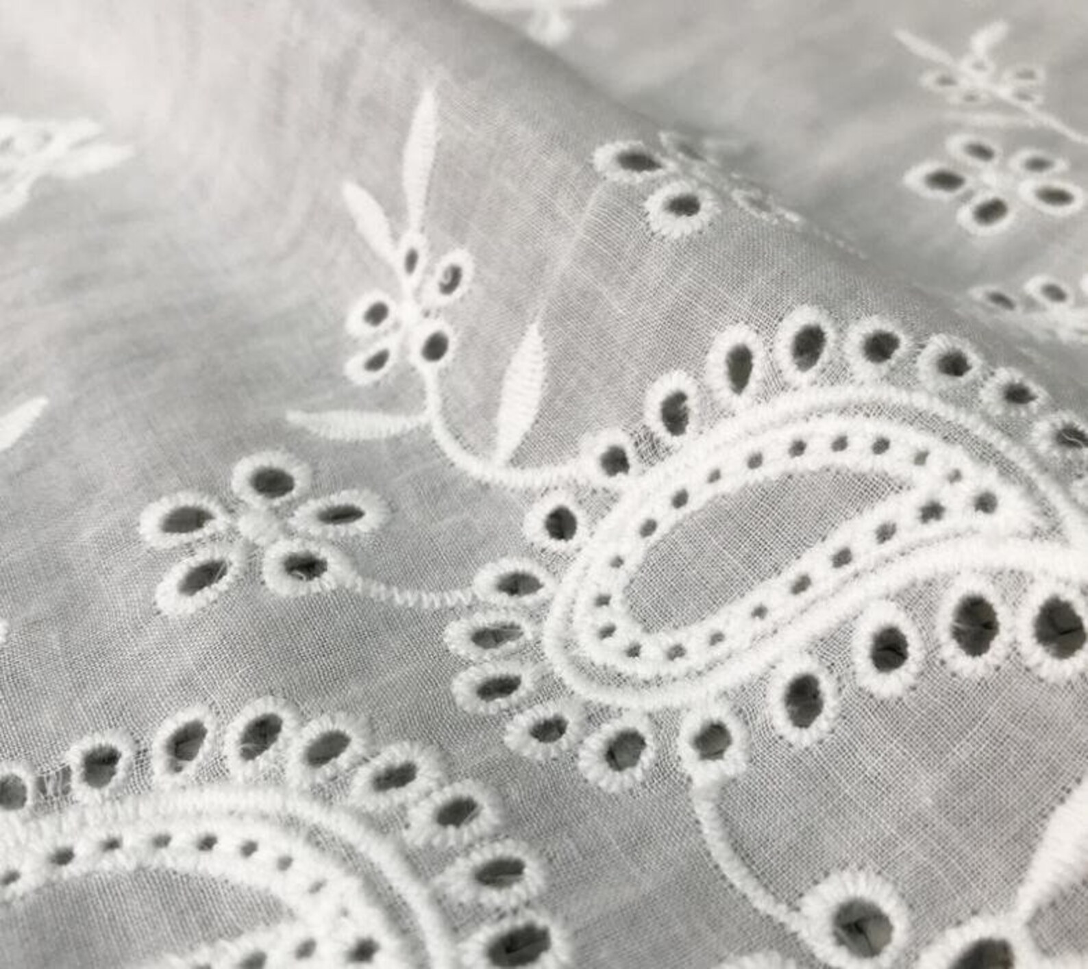 Off White Eyelet Fabric Lace Vintage off White Embroidery Cotton Eyelet ...