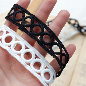 Circle Lace Trim in Black/off White Water Soluble Polyester Lace 0.7 ...