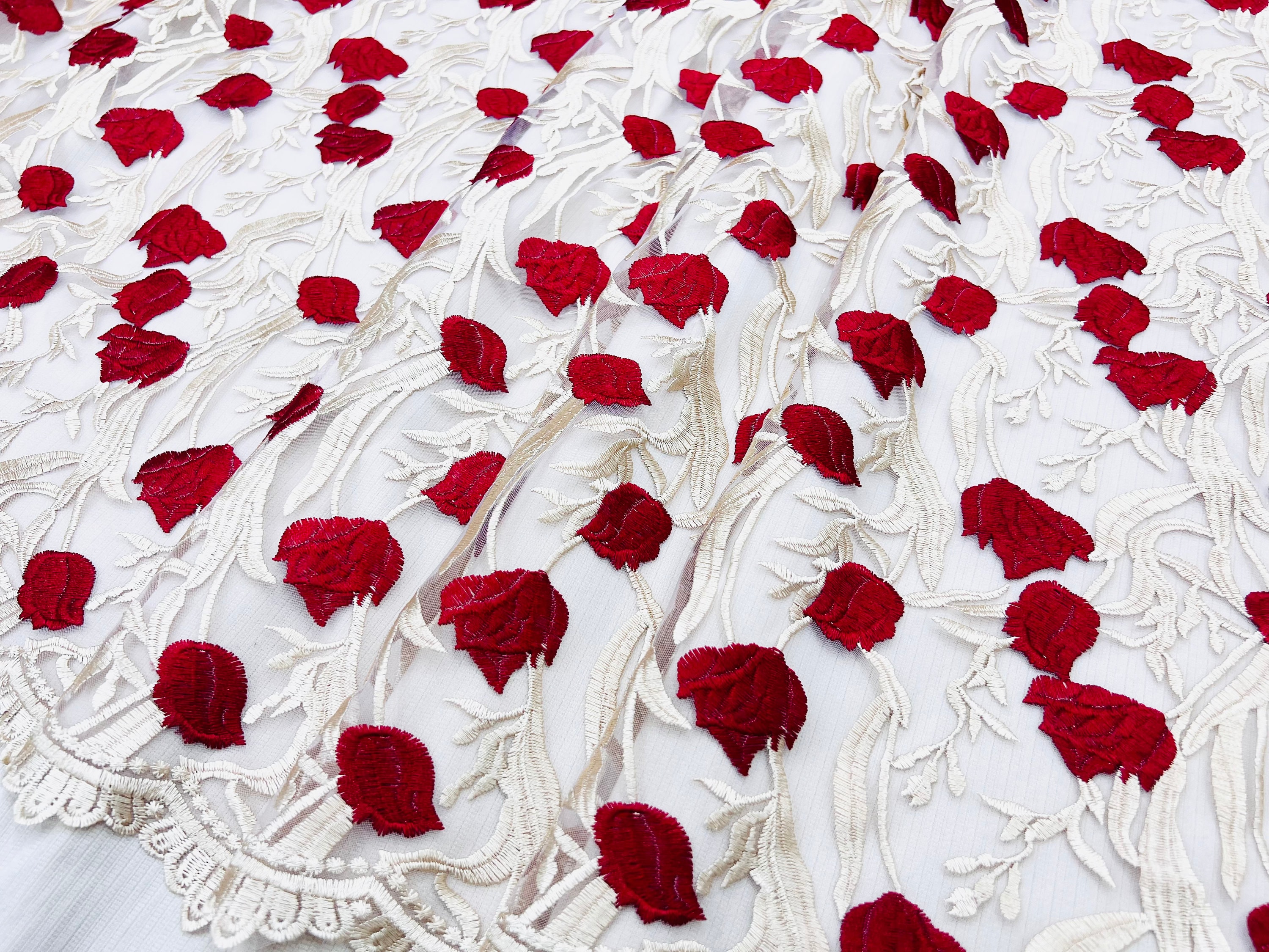 Beautiful Red Rose Flowers Lace Fabric Embroidered Lace Soft off White ...