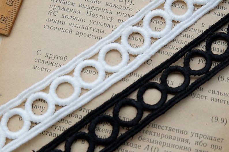 Circle Lace Trim in Black/off White Water Soluble Polyester Lace 0.7 ...